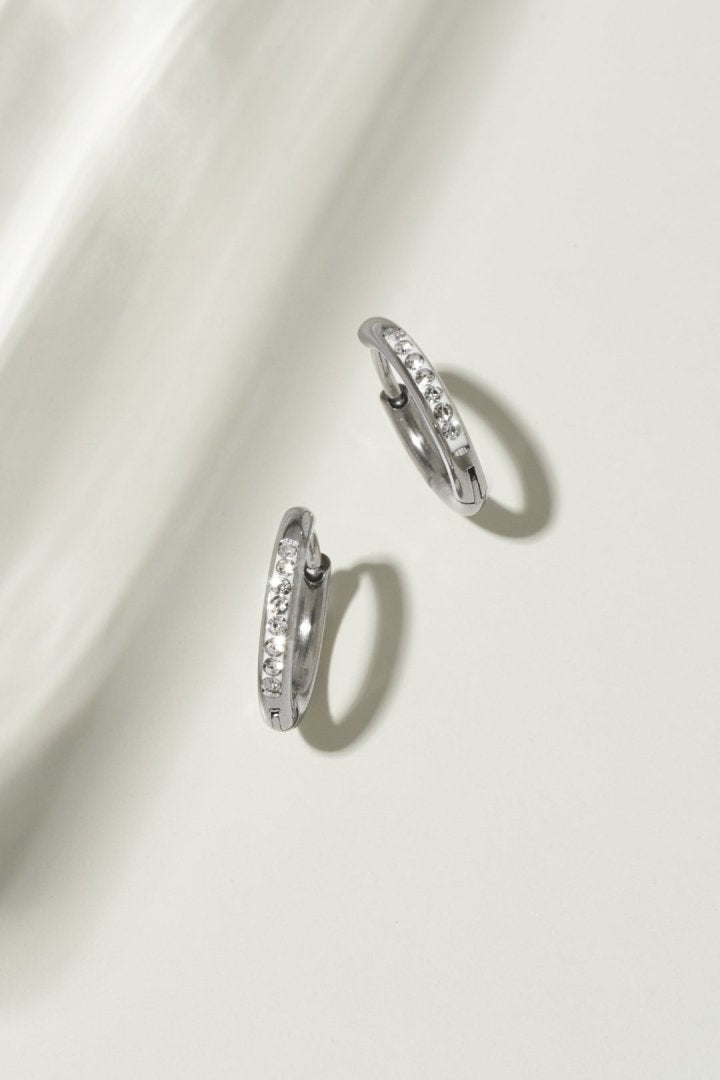 ビジュー ライン フープ ワンタッチ ステンレス ピアス – GOLDY Onlinestore